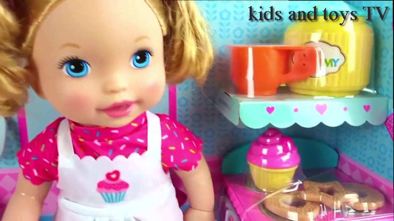 American girl dolls BONECA little mommy is cooking chef | 2016 - YouTube
