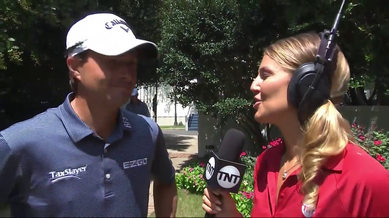 Kevin Kisner Builds Forts With His Daughter Before He Tees Off | 2017 ...