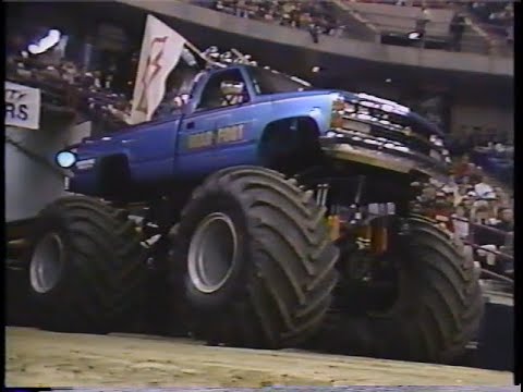 1988 USHRA Tractor & Truck Pulling Kansas City, MO - YouTube