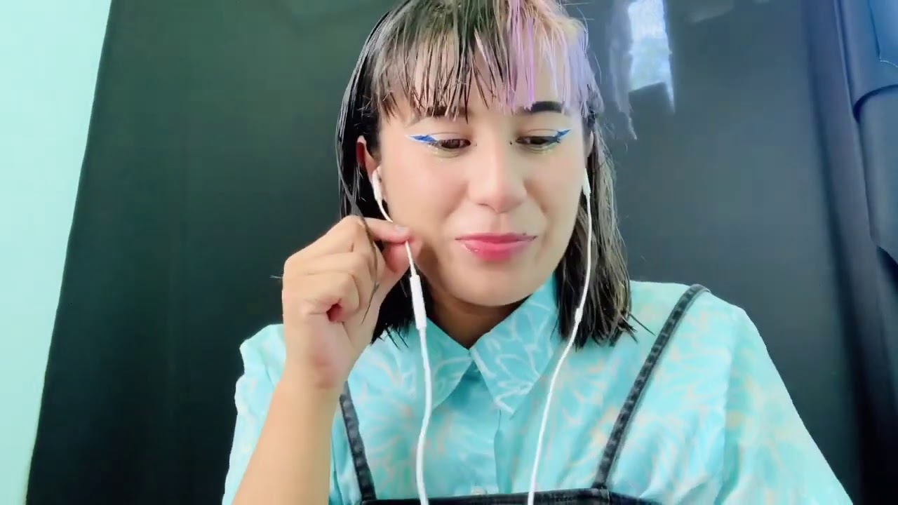 ASMR/Mouth sounds y eso. XD 🖤 - YouTube