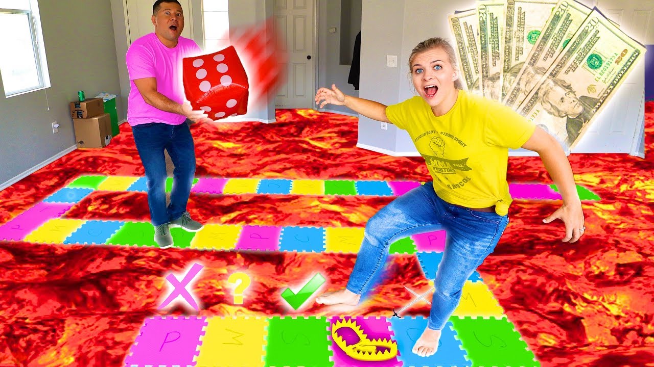 WORLDS LARGEST BOARD GAME WINNER GETS 10 000 YouTube worlds-largest-board-game-winner-gets-10-000-youtube