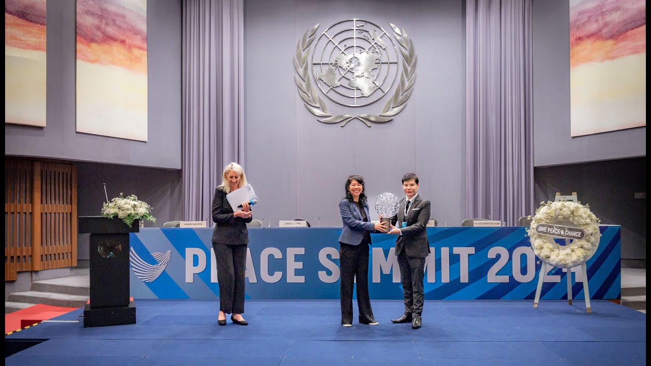 3RD GLOBAL PEACE SUMMIT 2024 - Loung Ung - YouTube