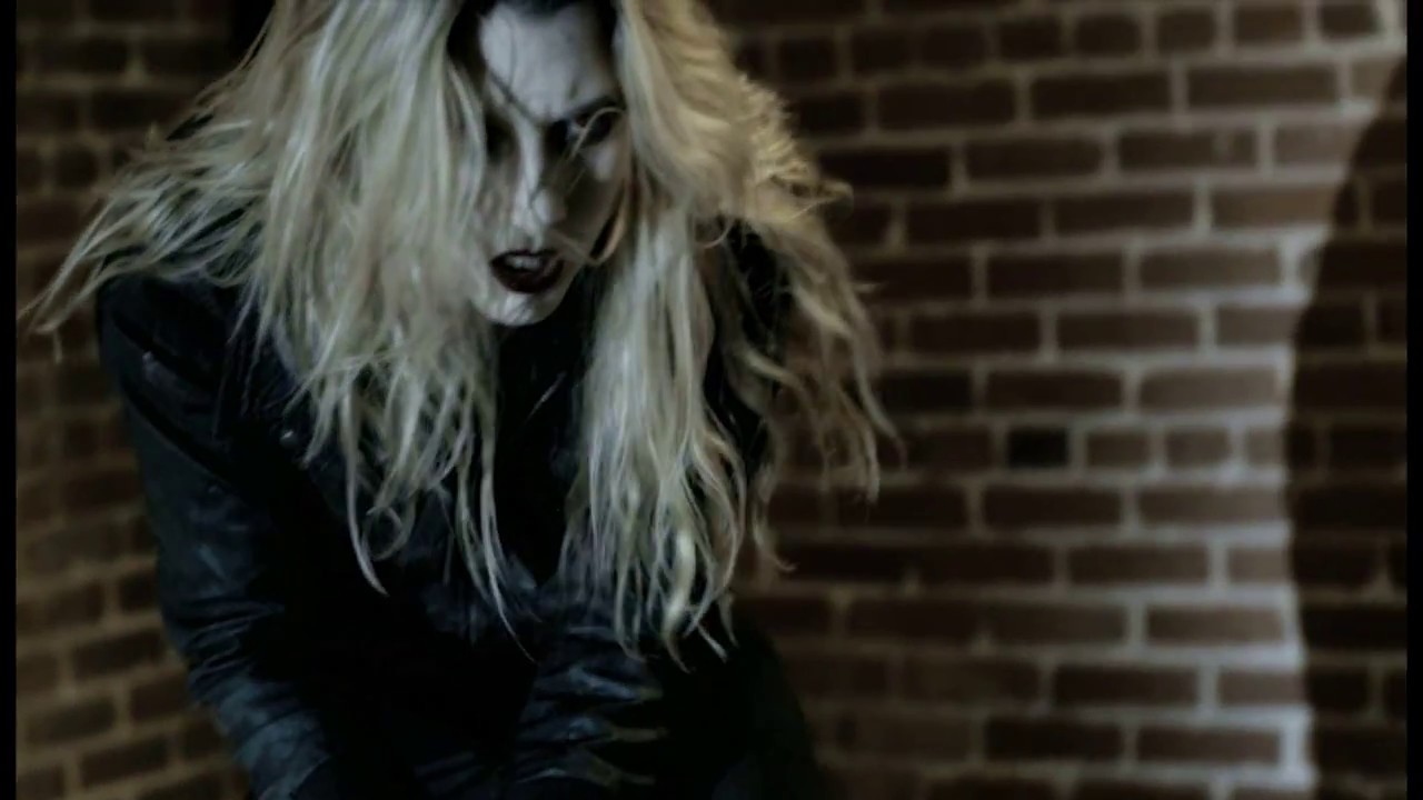 Domenica - Better In Us All (Music video) - YouTube