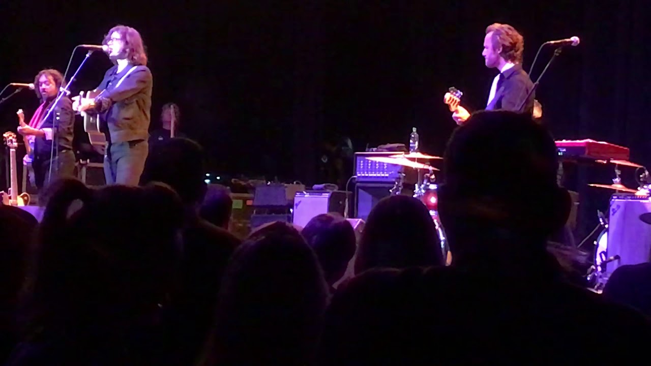 King leg / Walking again / City National Grove of Anaheim, CA - 11/30 ...