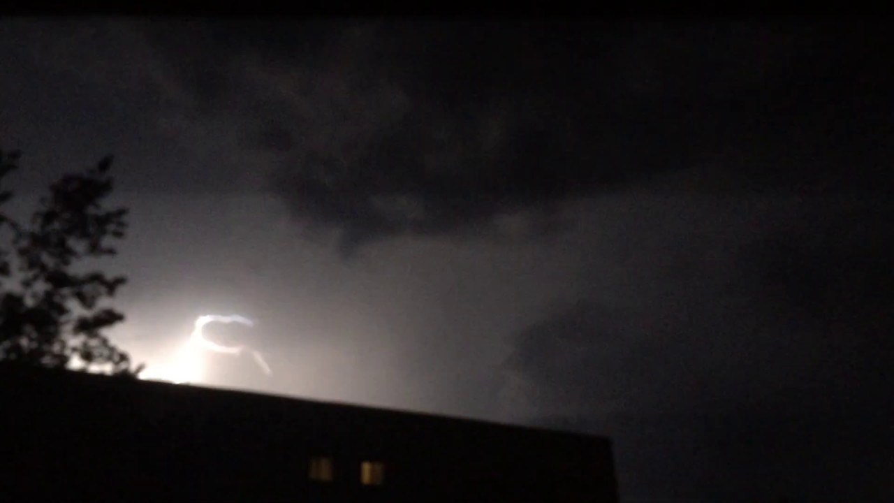 Weird lightning storm / Plasma storm / Amazing light show / 7 June 2020 ...