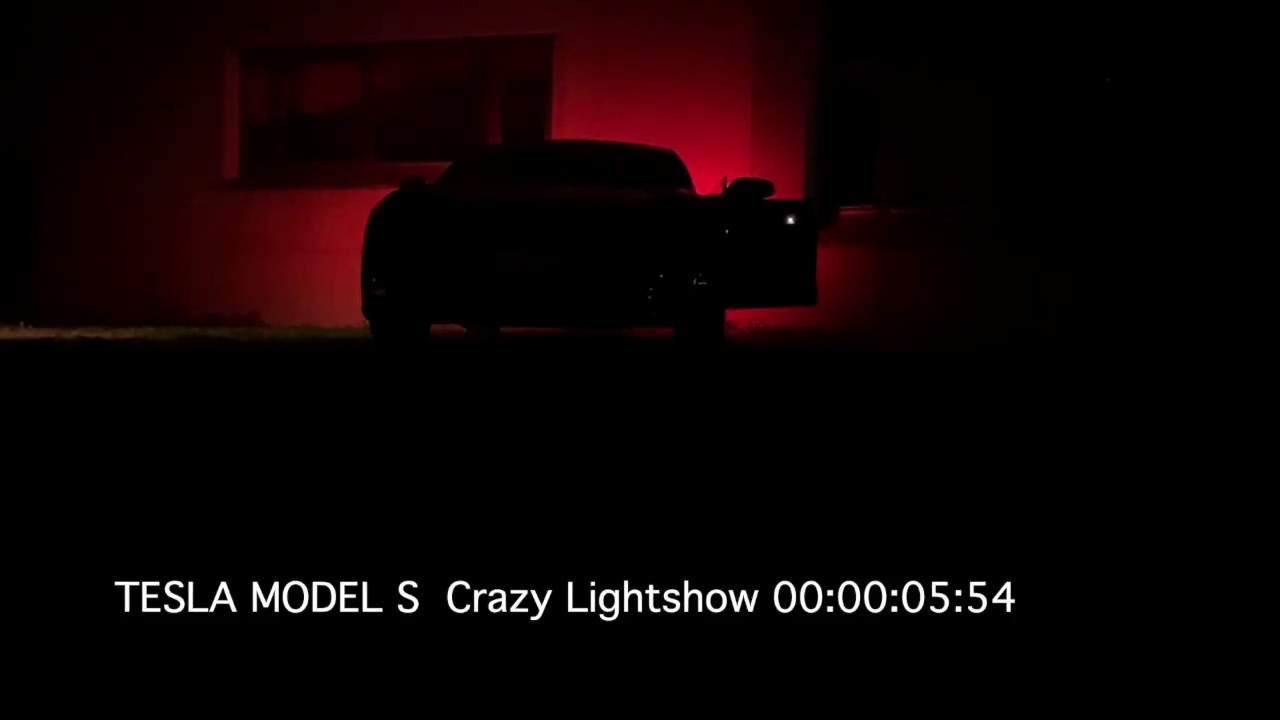 Tesla Model S CRAZY LIGHTSHOW!! Must see! Full HD - YouTube