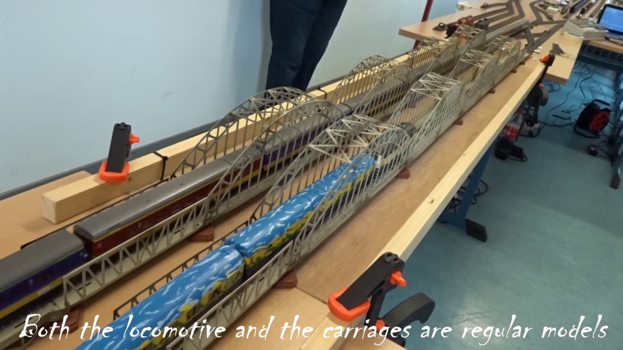 The longest passenger train in the world in Märklin H0 - YouTube