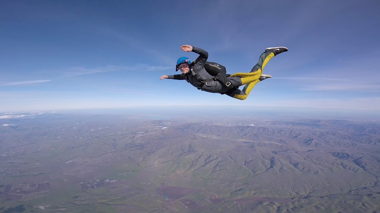 Kayla's AFF Level 7 - Graduation Jump at Skydive Hollister - YouTube