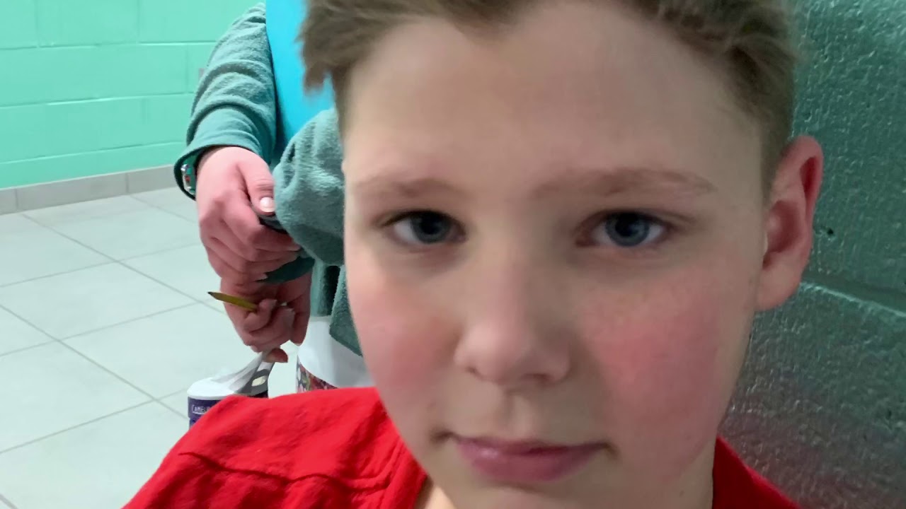 mCdOnAlDs hAiRlInE - YouTube