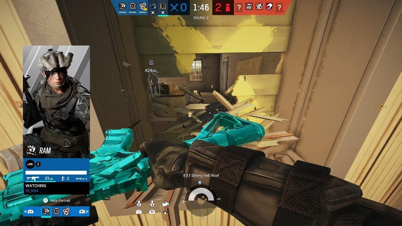 Man throw ram at window - YouTube