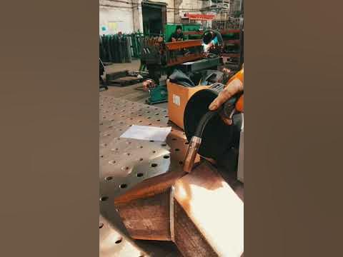 Сварка полуавтоматом[Сварка профильной трубы полуавтоматом]Сварка ...