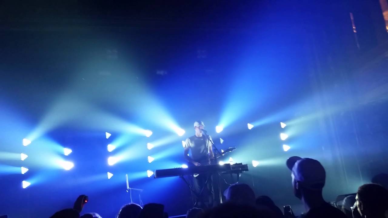 EDEN - circles ~ Futurebound Tour NYC 10.07.16 - YouTube