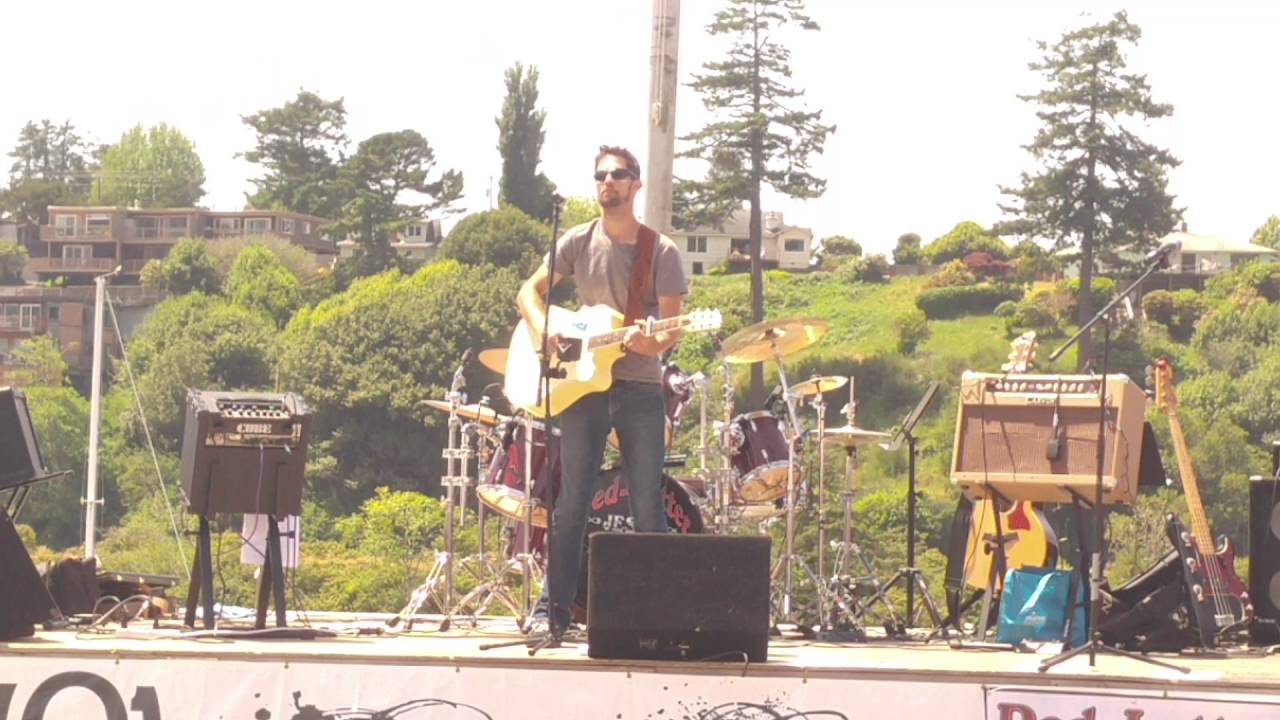 Scott William Perry- I Hear Your Voice - YouTube