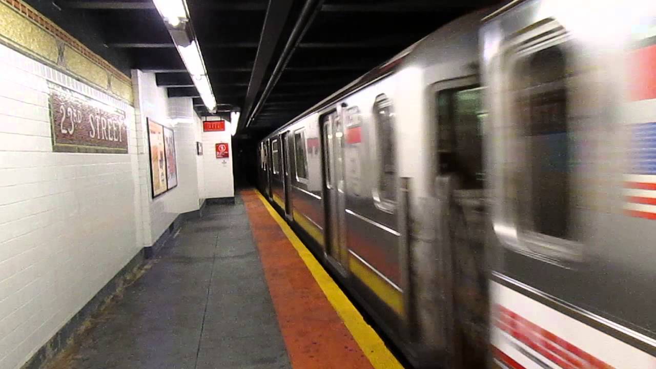 R62 (1) Train At 23 Street - YouTube