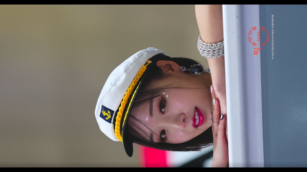 Ver.1 [4K세로직캠] GIBS경기국제보트쇼2024 레이싱＆마린걸 모델 김가온[RACING-MODEL 'Gaon. Kim ...