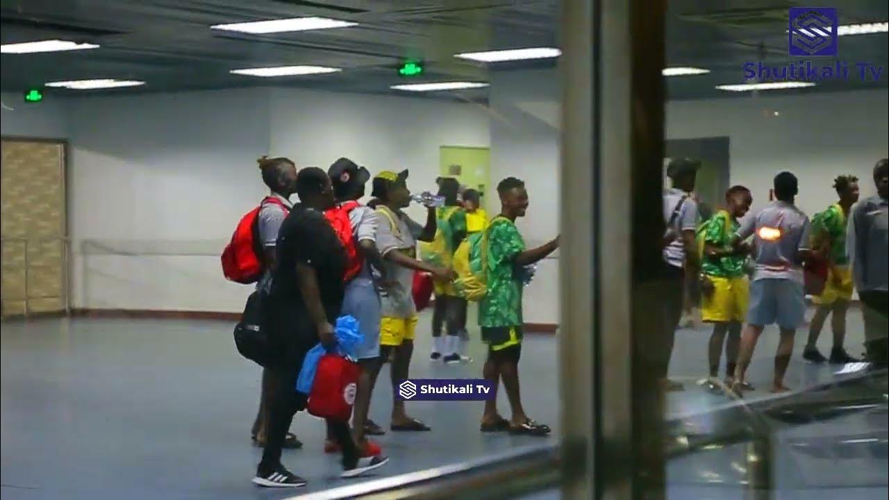 UPENDO Tazama walichofanya SIMBA QUEENS NA YANGA PRINCESS BAADA GAME - YouTube