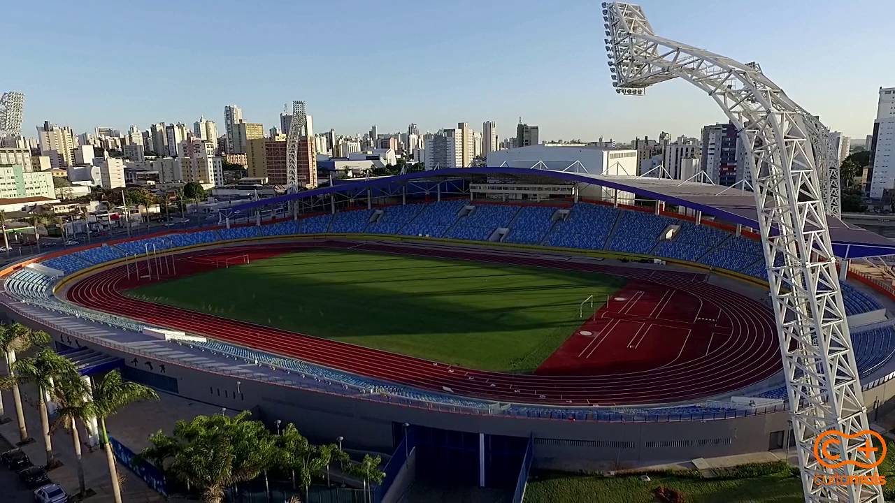 Drone sobrevoa novo Estádio Olímpico do Centro de Excelência em Goiânia ...