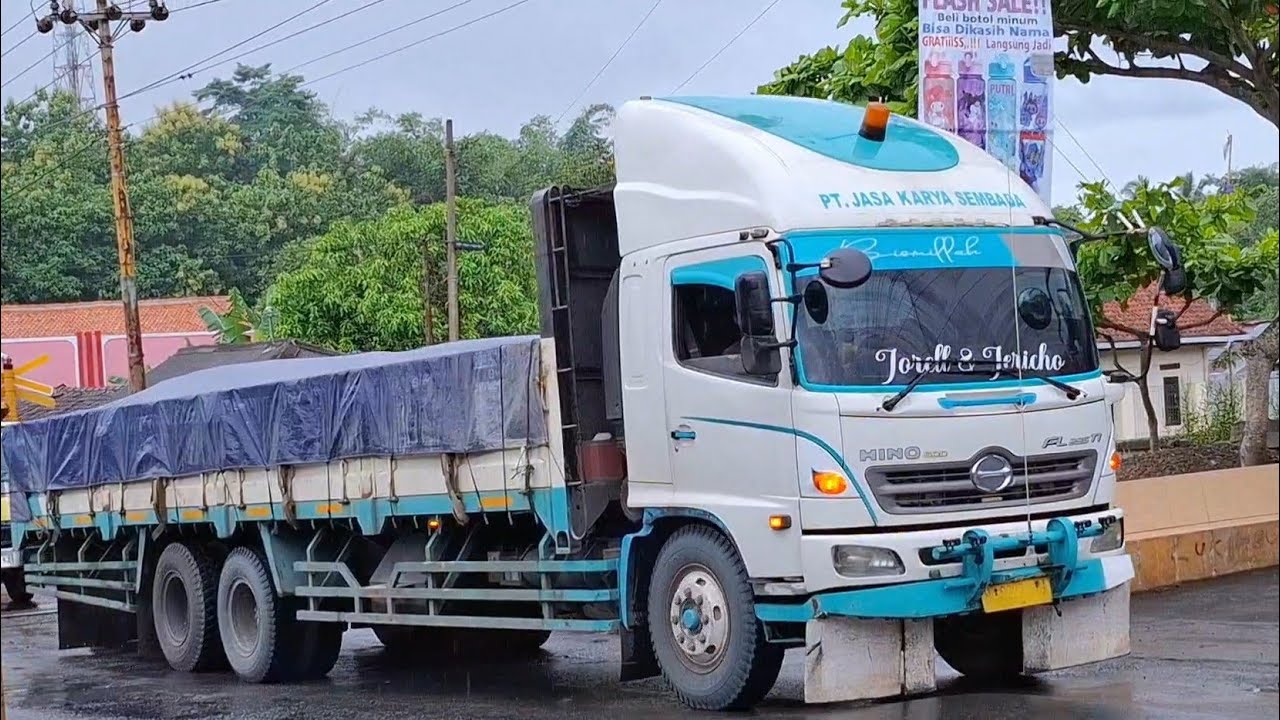 mobil truk tronton besar truck container truck tangki bbm pertamina ...