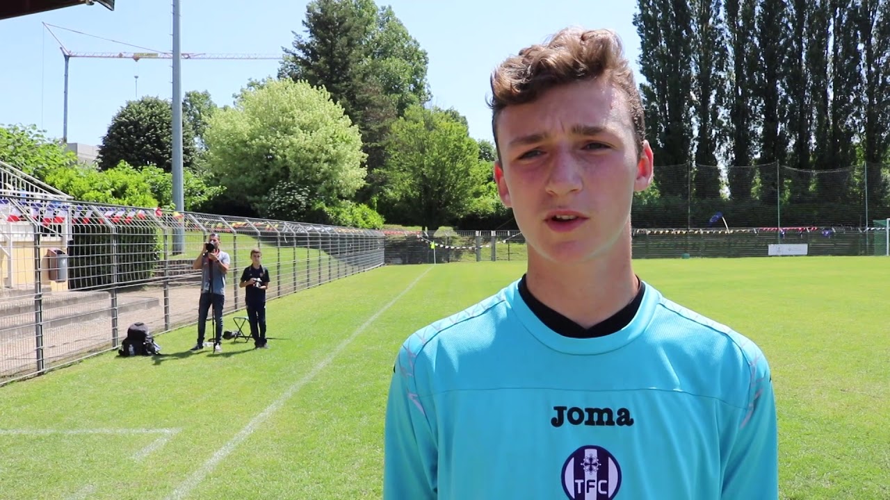 Interview de Justin Lacombe (Toulouse FC, U15) - YouTube