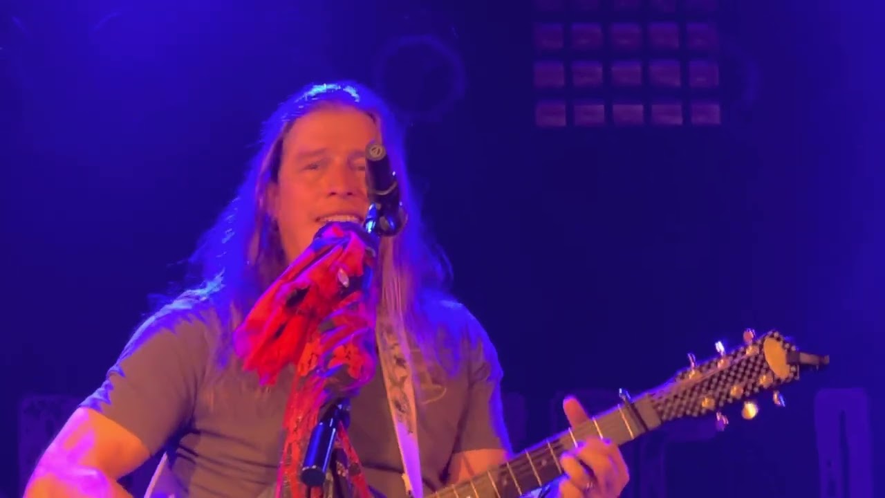 Livin Our Love Song - Jason Michael Carroll - YouTube