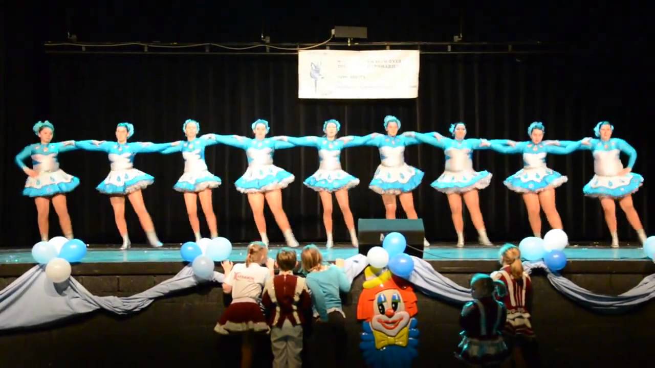 Garde grote dansmariekes 2015 - YouTube