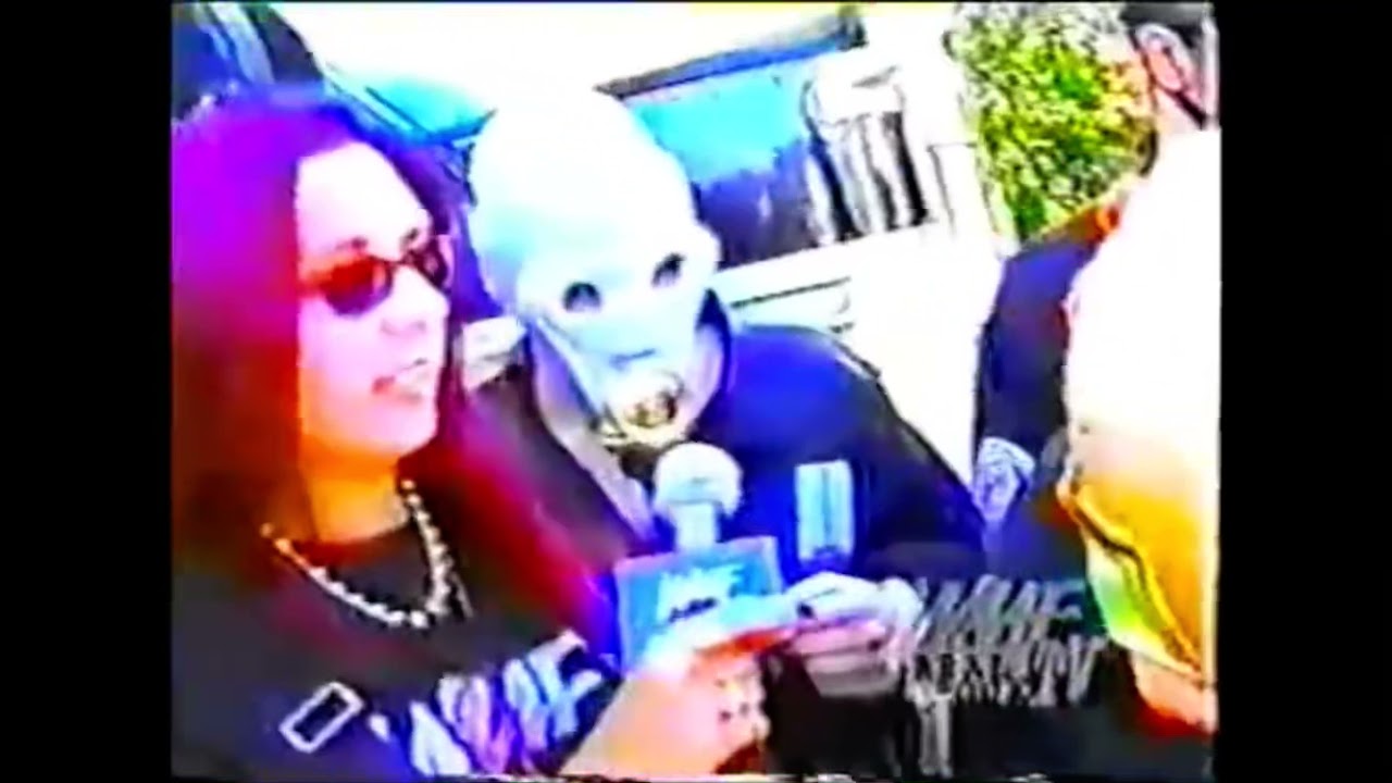 Nobody knows what you say Sid :/ - YouTube