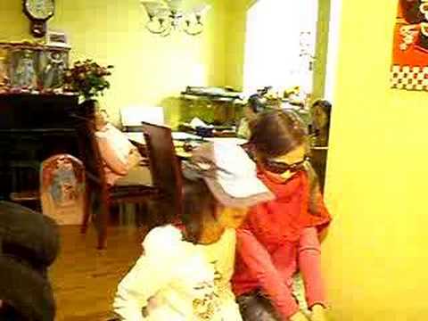 No Neck Girl - YouTube