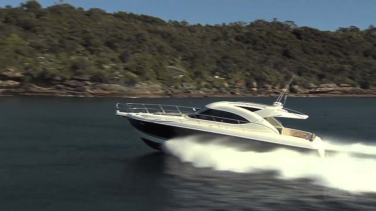 Riviera 5000 Sport Yacht - YouTube