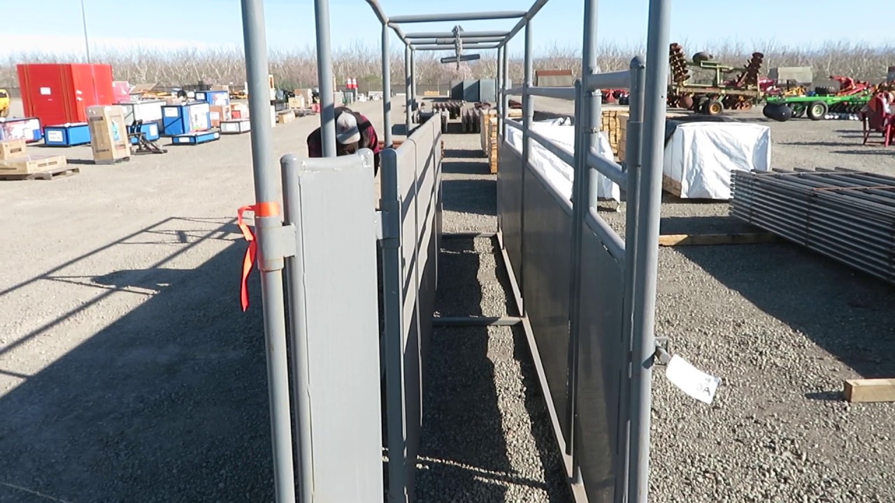 2020 February Public Auction Lot# 930A - GoBob 20' Adjustable Alleyway ...