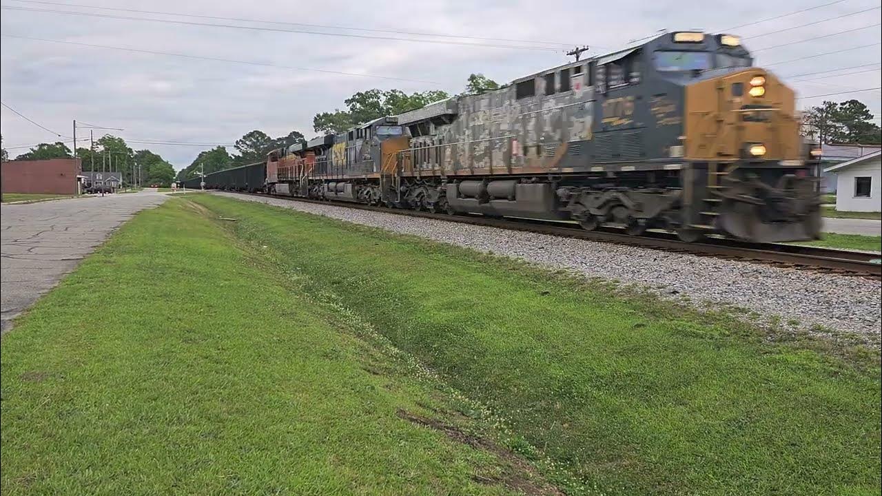 CSXT M401-19 with CSX #1776 ES44AH leading an CSX ES44AH & BNSF ES44AC with an Nice Horn Show ...