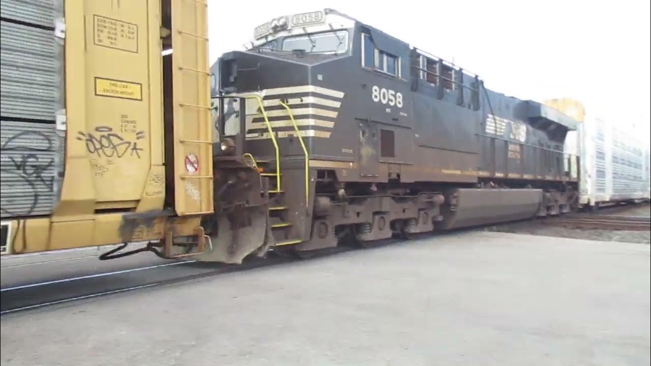 (8-21-2024) Norfolk Southern eastbound mixed freight train in Fostoria Ohio. - YouTube