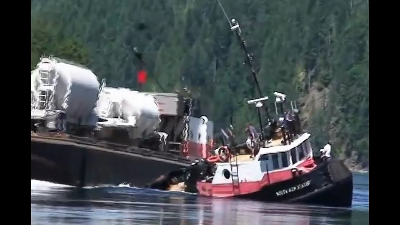 The Best Pirate I've Ever Seen meme (Capsized tugboat) - YouTube