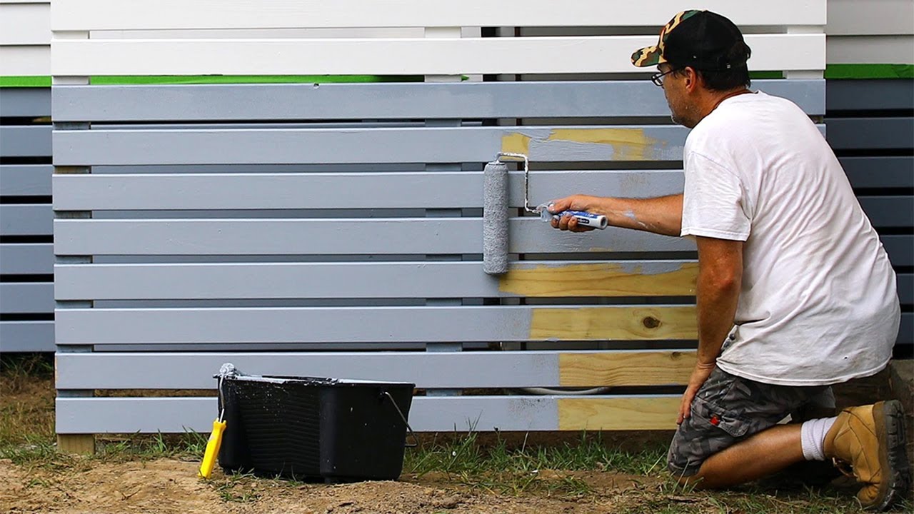 How to build timber screening - YouTube