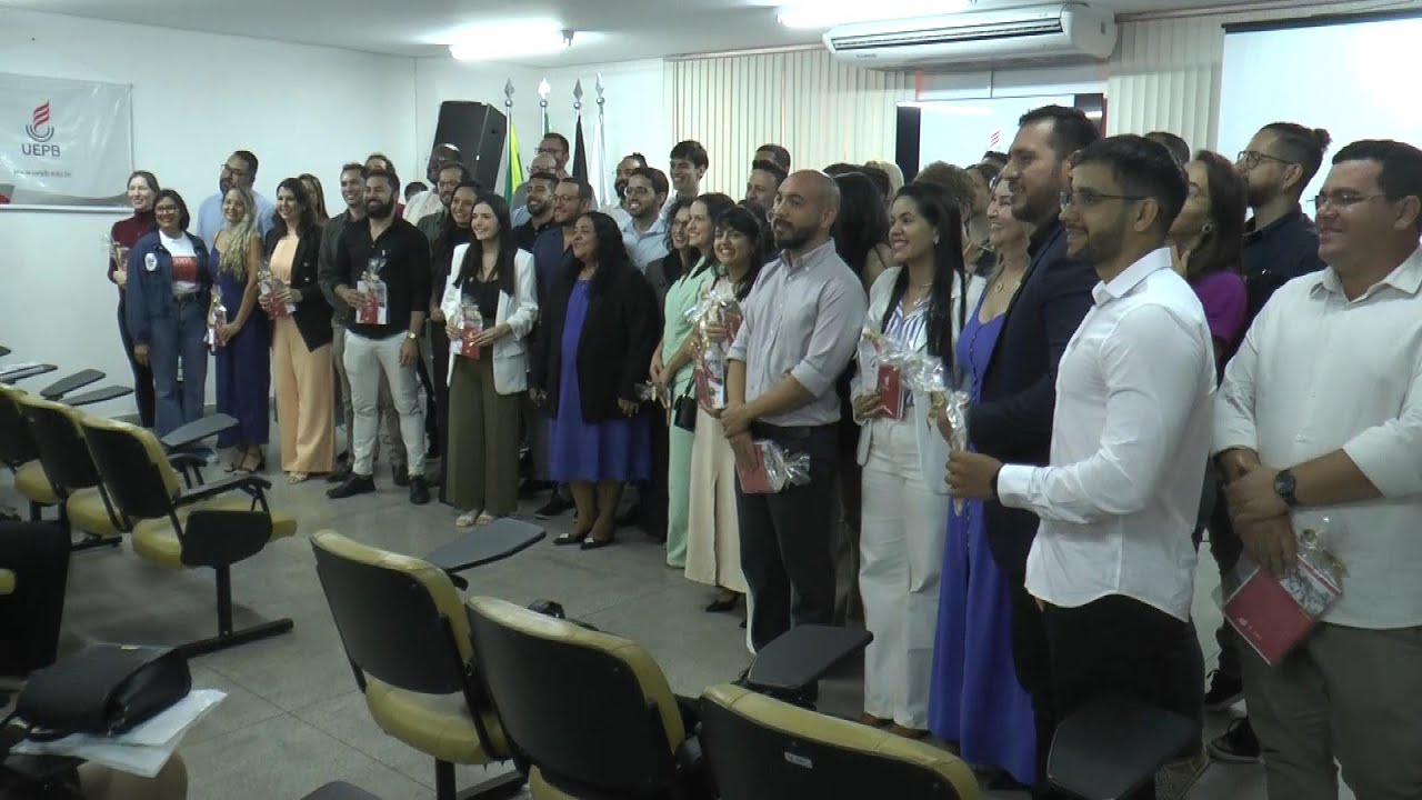 UEPB empossa 50 novos docentes - YouTube