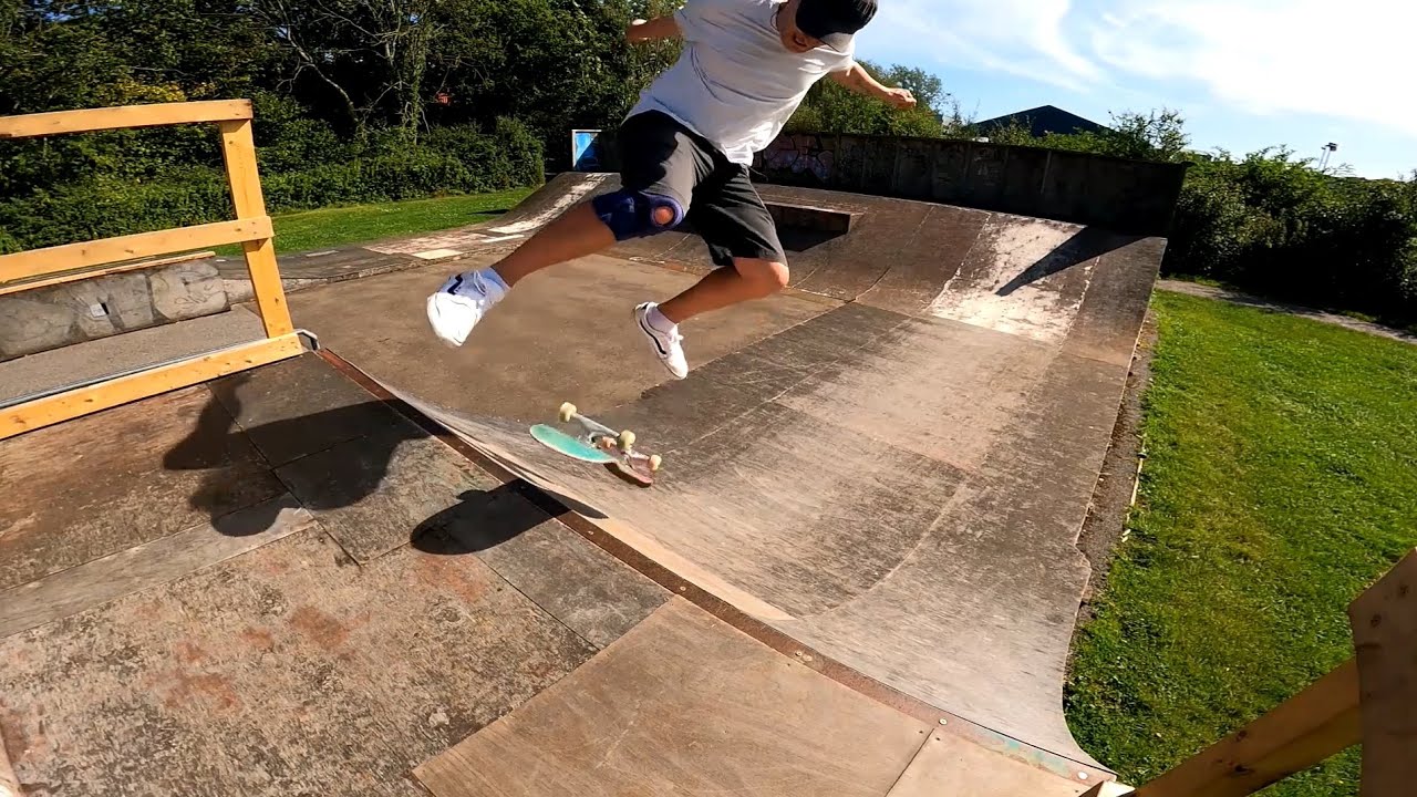 3 Trick line on the miniramp - YouTube