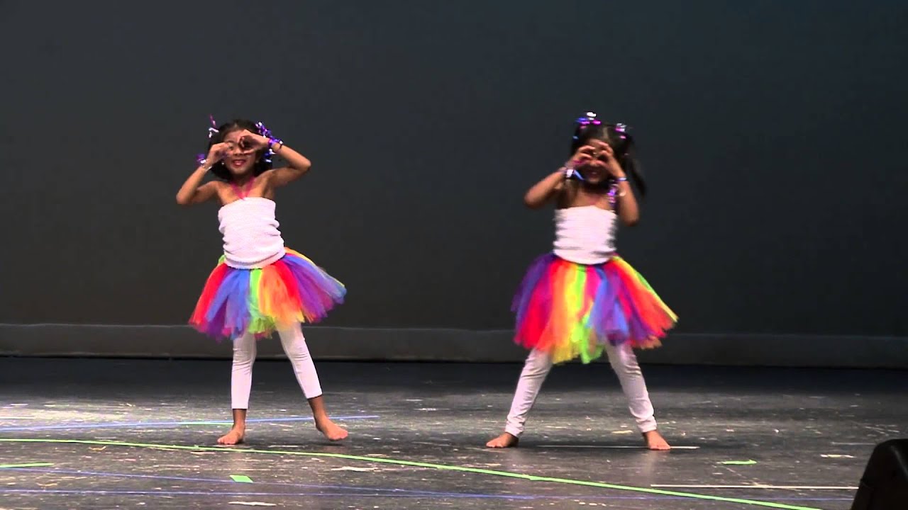 GCKA Onam 2015 - Twinkling Owls Dancing in the Moonlight - YouTube