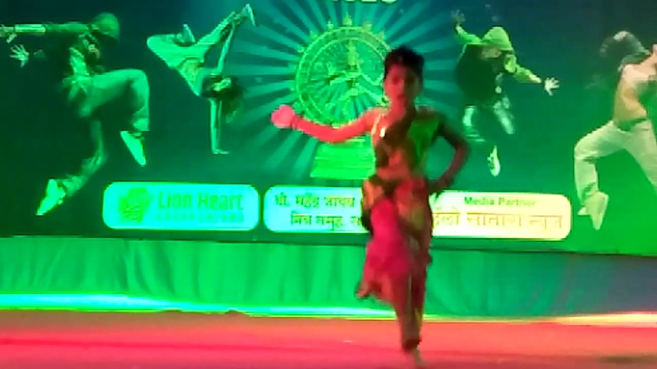 Me nar dance मी नार न्रूत्य - YouTube