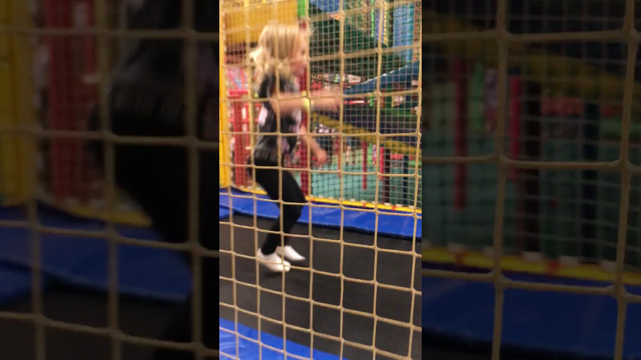 Front flip at big fun- hull - YouTube