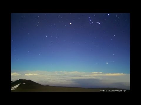 Unexplained objects, Light formation, UFOs 4/23/17