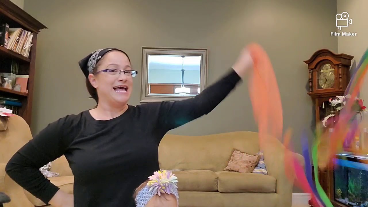 Morah Frumi with Music from Morah Malkali - YouTube