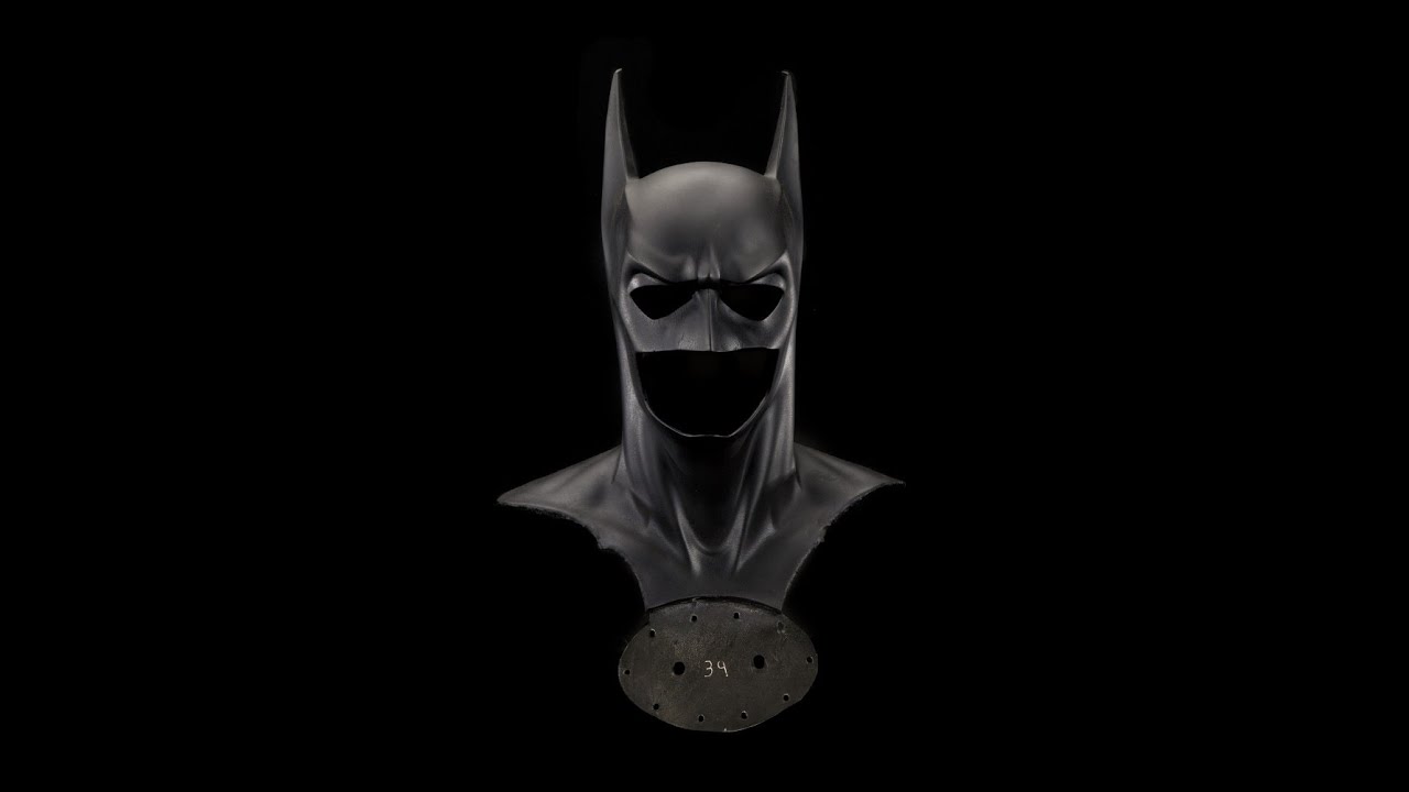 Bad Batman Nodding to the Rhythm - YouTube