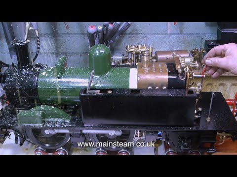 MINIATURE STEAM LOCOMOTIVES RUNNING ON LIVE STEAM - IN THE WORKSHOP ...