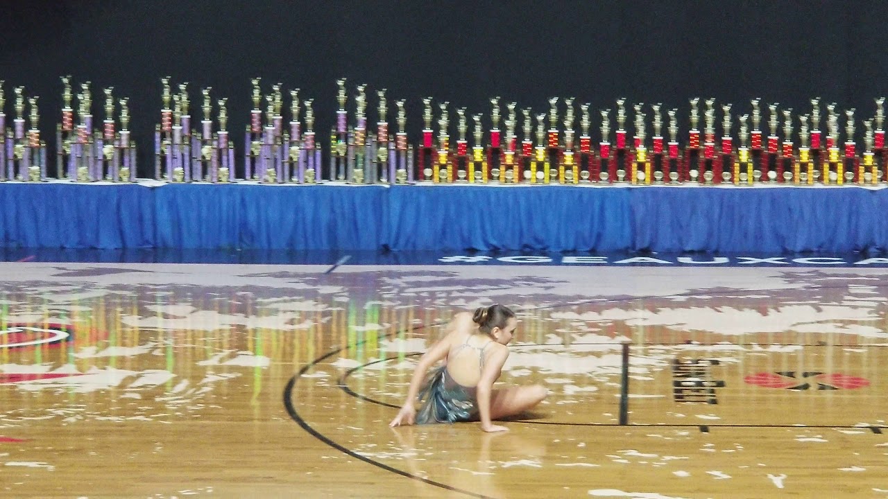 Dominican Debs - Rylie McCluskey Solo 2018 - Deep End - YouTube