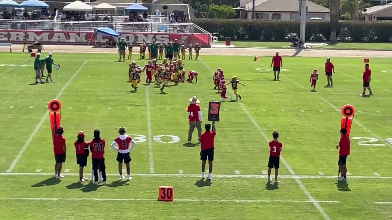 Kerman Youth Football #11 Mason Mendoza vs Kingsburg (2021) - YouTube