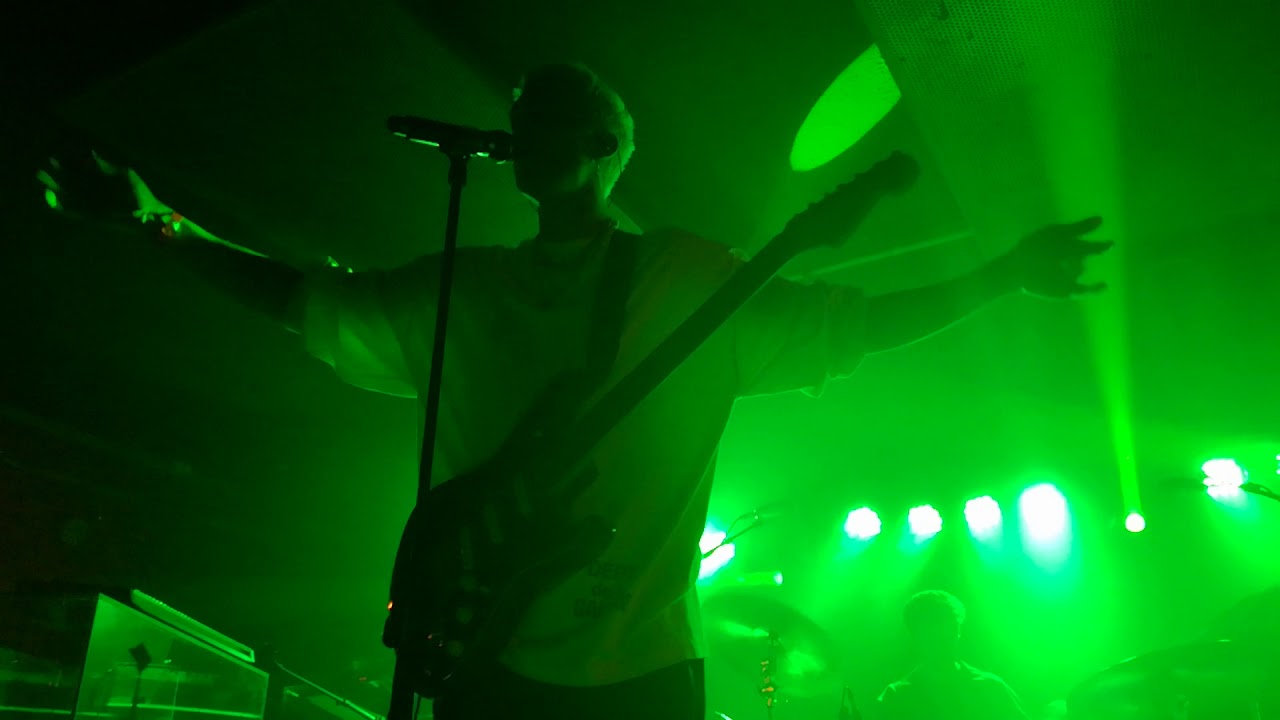 LANY- ILYSB (Live in Berlin) - YouTube