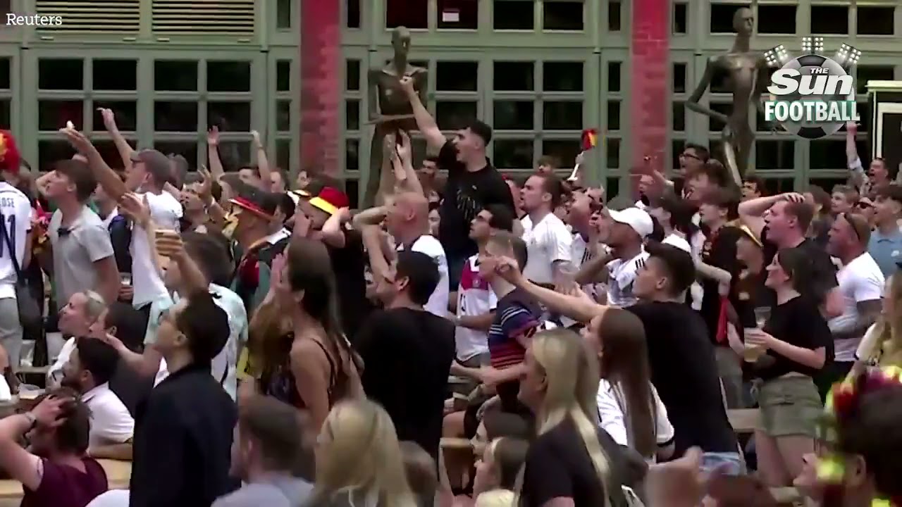 German Crowd Reaction to Muller Miss / England vs Germany Euro 2021 ...