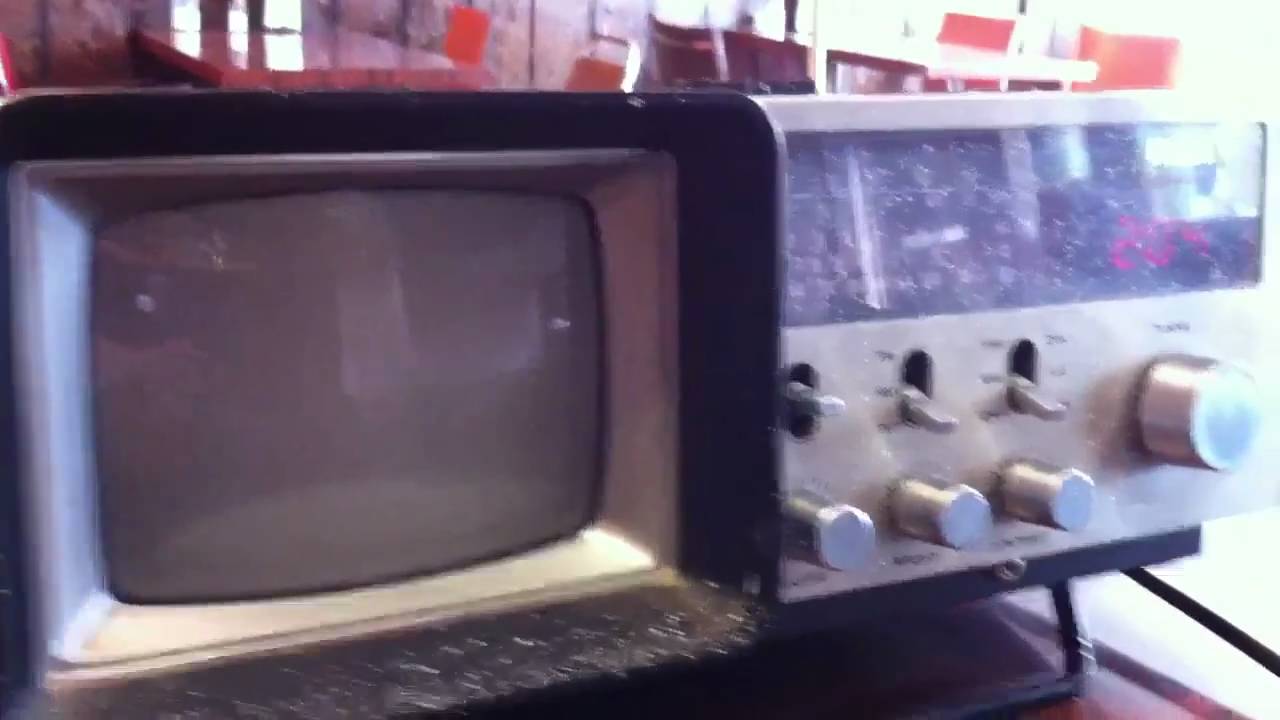 Old Tech - Vintage RCA mini TV with Radio / Alarm - YouTube