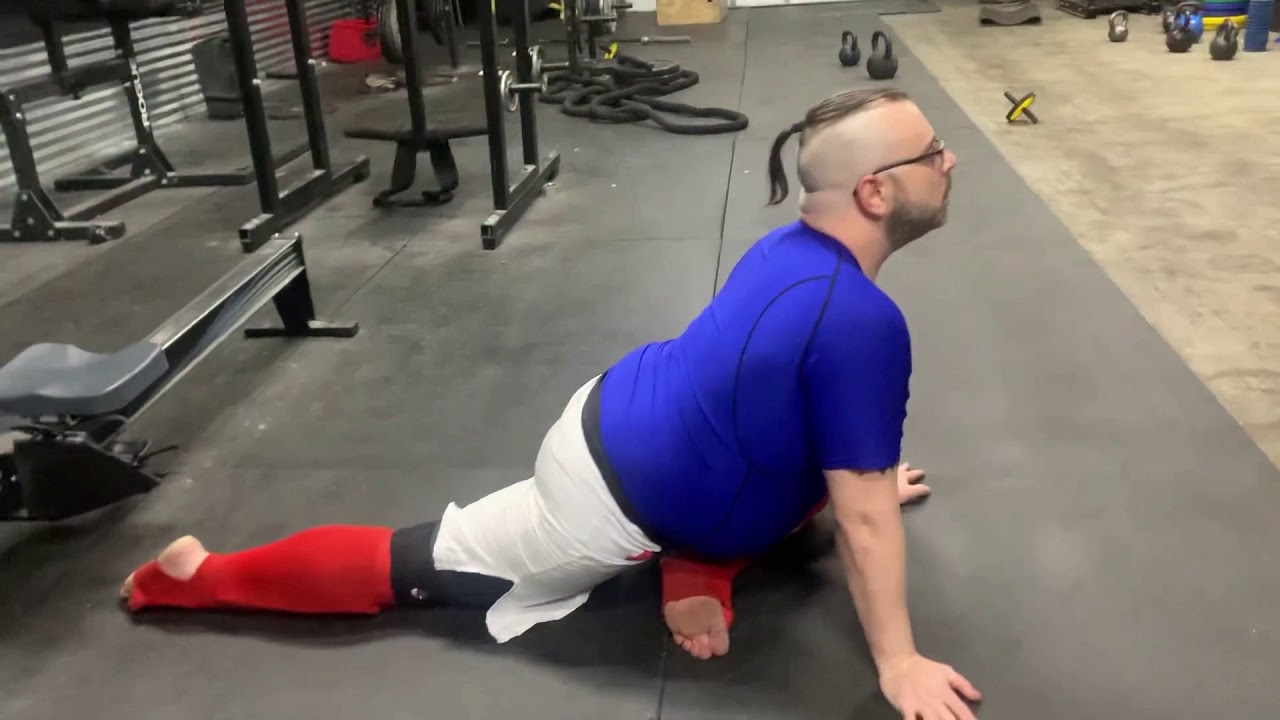 Shaun Adams Martial arts-1,000 kicks in 1 hour - YouTube