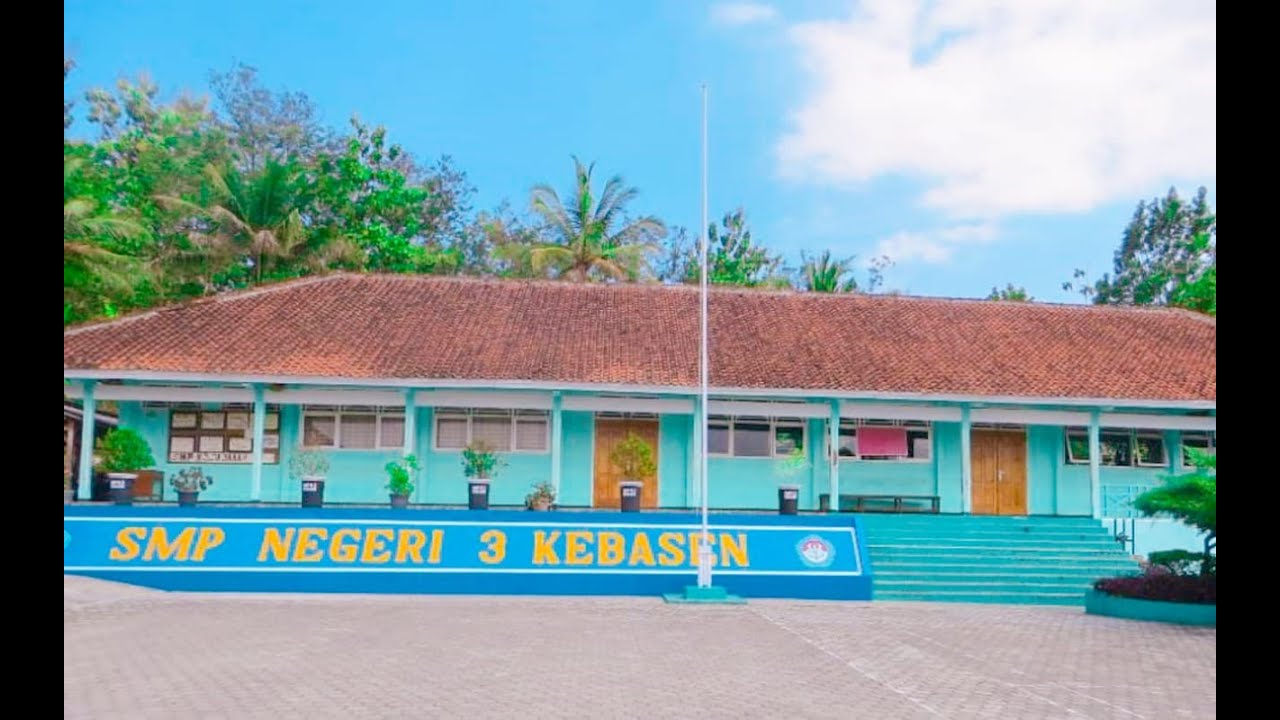 Perjalanan ke SMP Negeri 3 Kebasen - YouTube