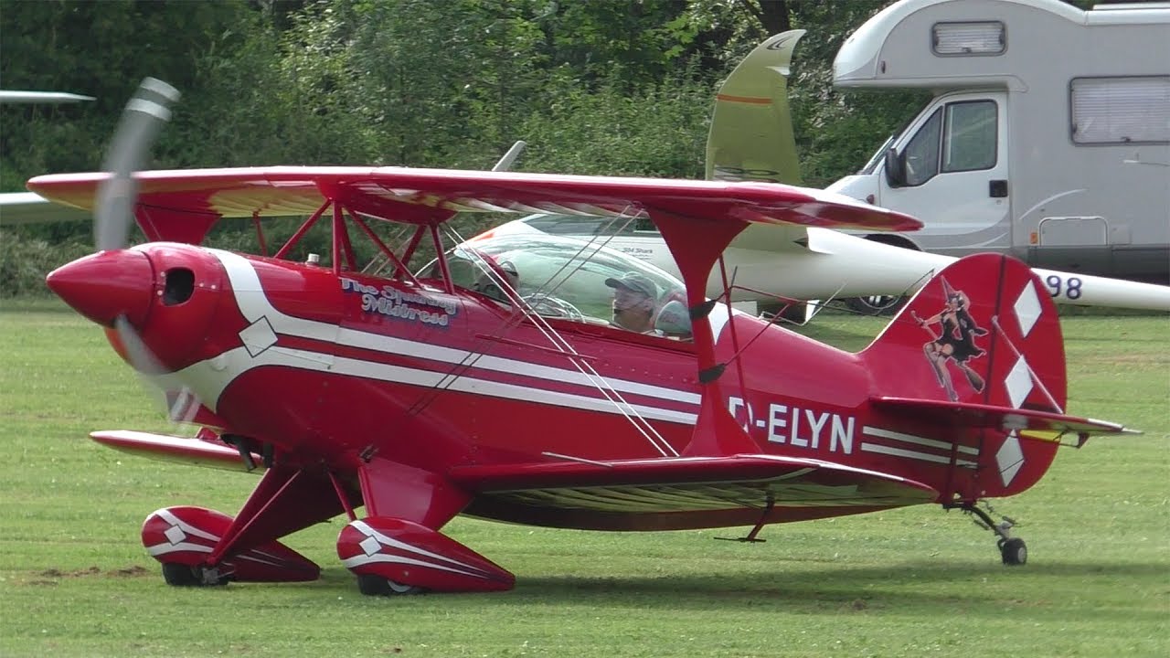 Pitts S-2A Special takeoff and low pass fly-by at Airfield Kapfenberg ...